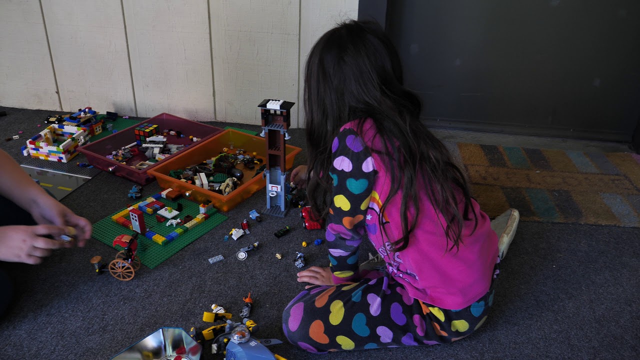 Sabrina and Megan playing with Legos - YouTube