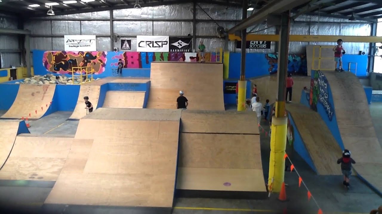 Bunker clips with Owen Gamble and Joel Brown - YouTube