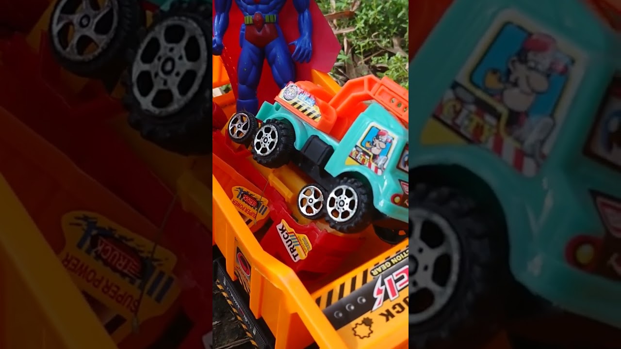 track track Superman superman - YouTube