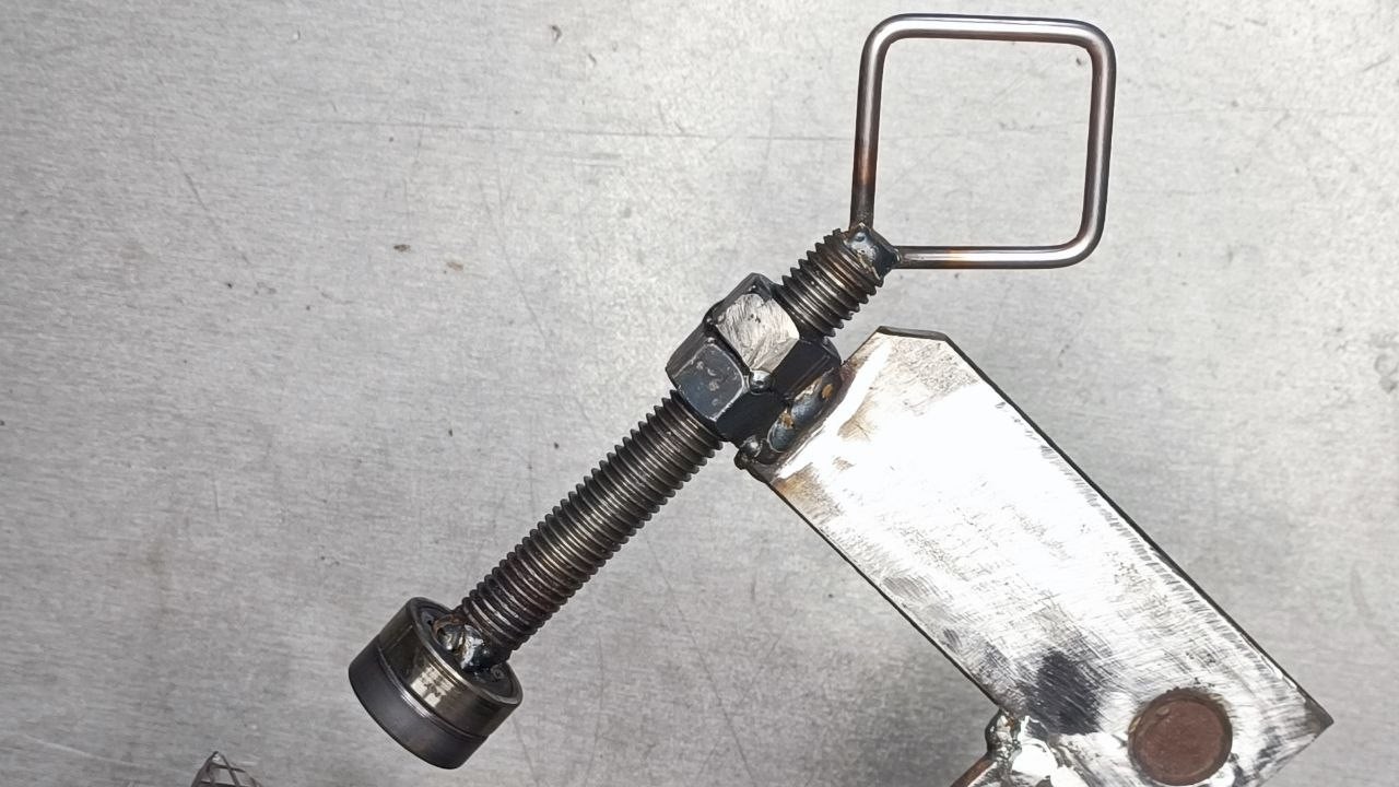 The amazing clamp that millions of welders love: a very powerful clamp ...