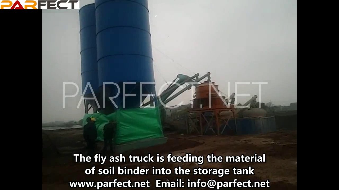 The fly ash truck is feeding the material of soil binder into the ...