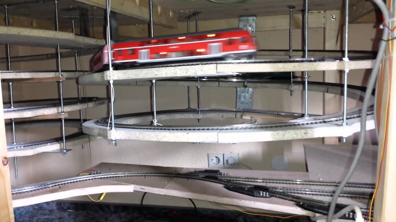 Trix Express E94 - YouTube