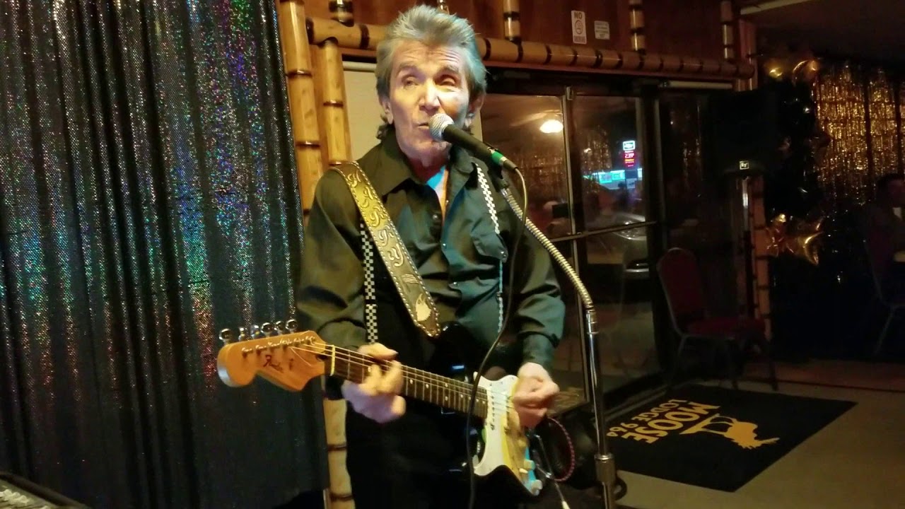 HARRY BOYLE AT THE FORT MYERS BEACH MOOSE - YouTube Music