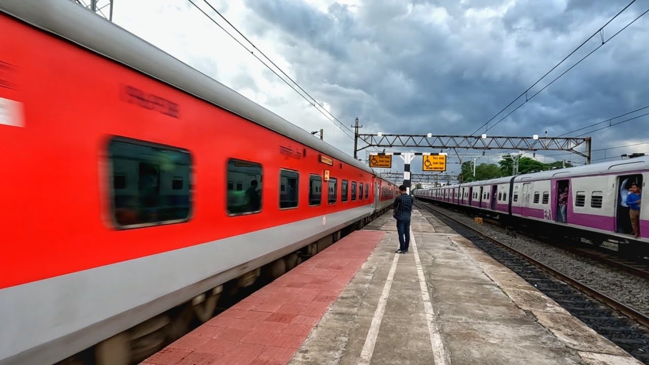 Extremely Ferocious LHB Trains with WAP-7 :Saraighat + Rajdhani ...