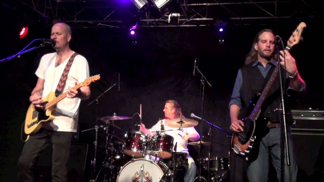 ''OUTLINES'' - SCOTT HOLT BAND - YouTube