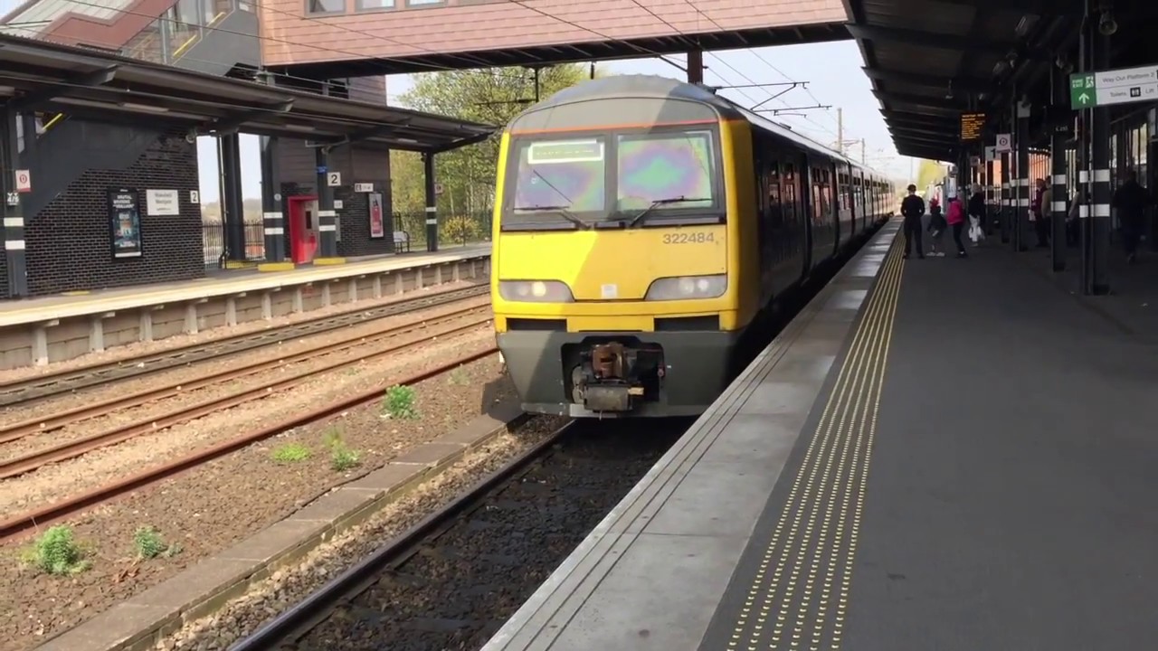 Northern 322 484 departs Wakefield Westgate for Doncaster - YouTube