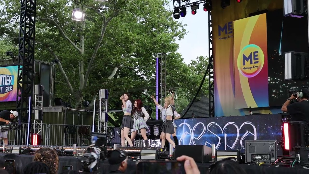 에스파 # Girls # 뉴욕 콘서트 4k# Aespa New York Concert # Central Park - YouTube