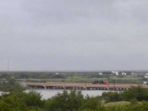 Laredo Tx Flood Mines Road - YouTube