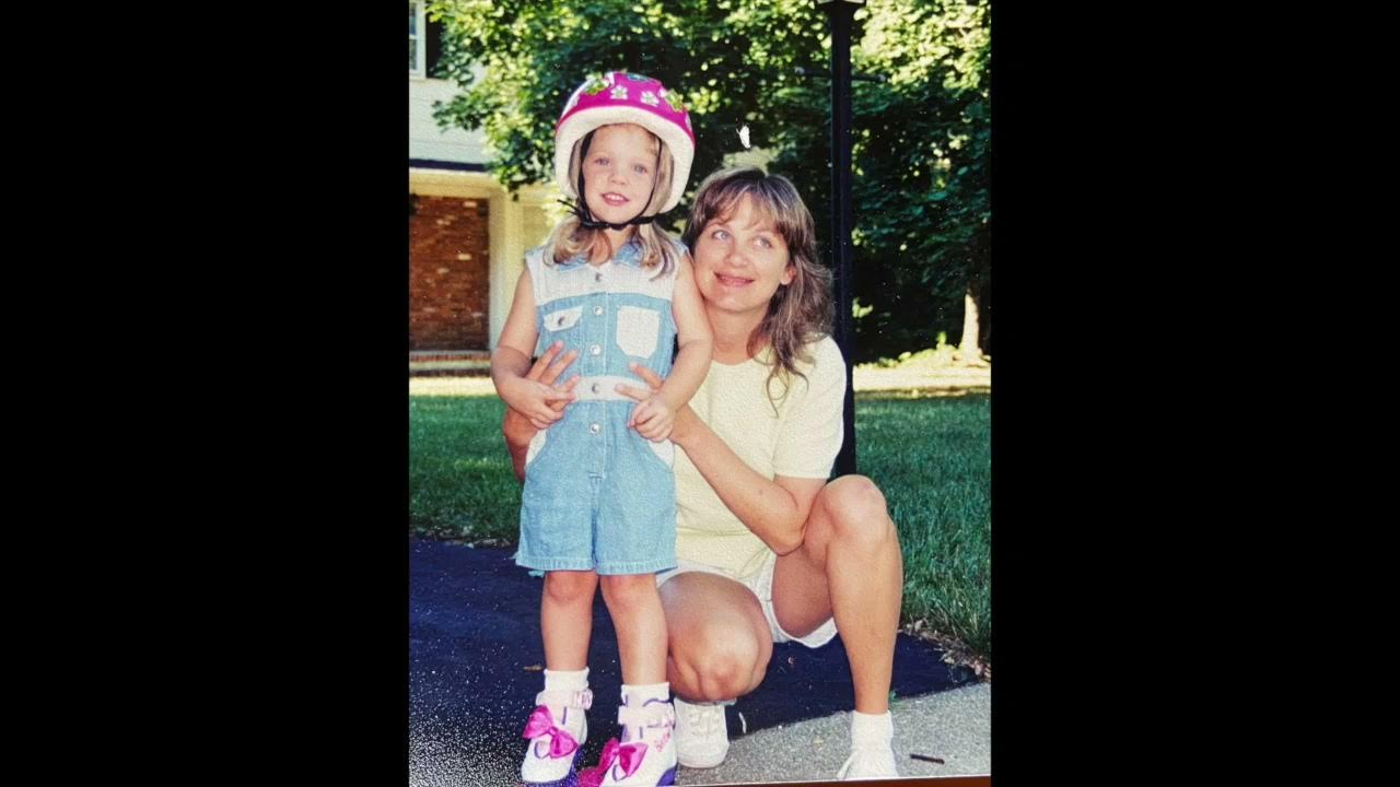 Megan Moroney - Leave Me Alone (Unreleased) - YouTube