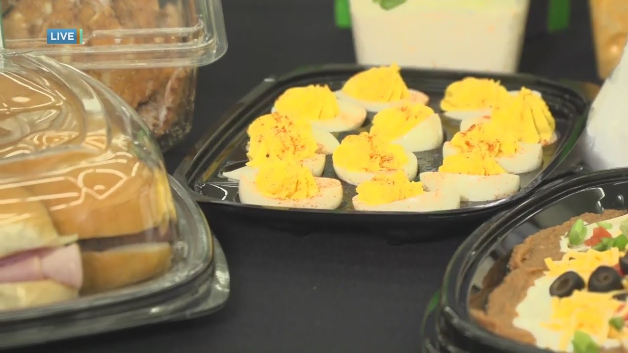 What's Cooking with Hy-Vee: Deli sale - YouTube