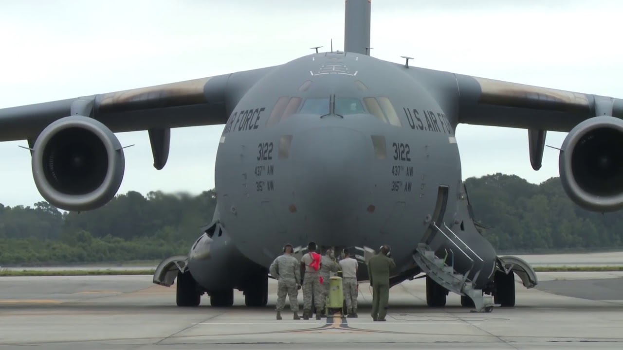 200 Million $ Giant C 17 Take Off to Avoid Destructive Storm - YouTube