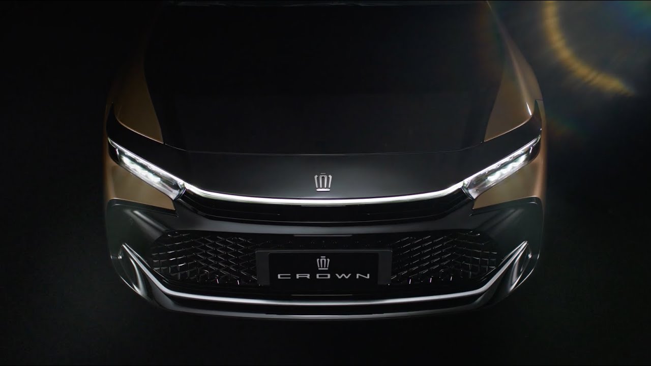TOYOTA Crown Crossover "The Show" Dir's Cut - YouTube