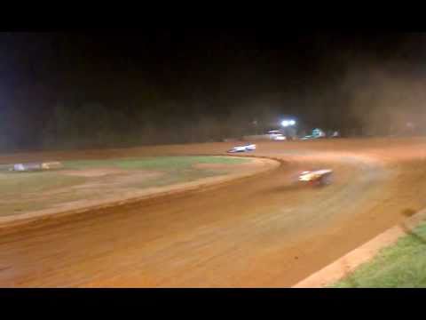 Summer Sizzler 7/22/2011-Modoc Speedway - YouTube