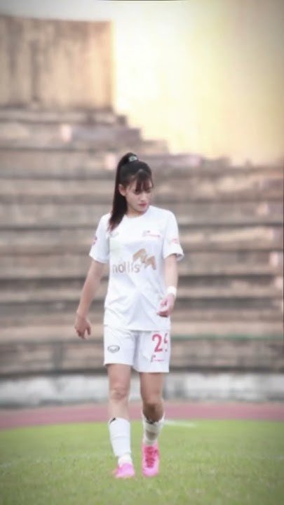 suýt nữa thì #bongda #football #soccer #sports #thethao #nganthithanhhieu #thanhhieu - YouTube