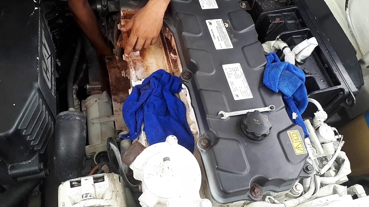 Remove motor start cat c9 - YouTube
