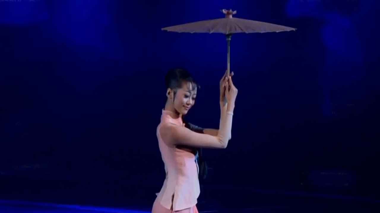 Music: Rain Pattering at Plantain Leaves【雨打芭蕉】 - YouTube