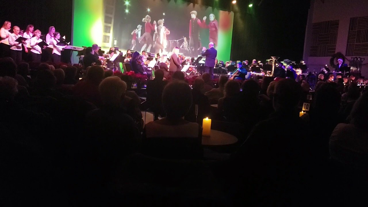 Tiffany Moore, violin soloist, with Chicagoland Pops Orchestra. "Ding ...