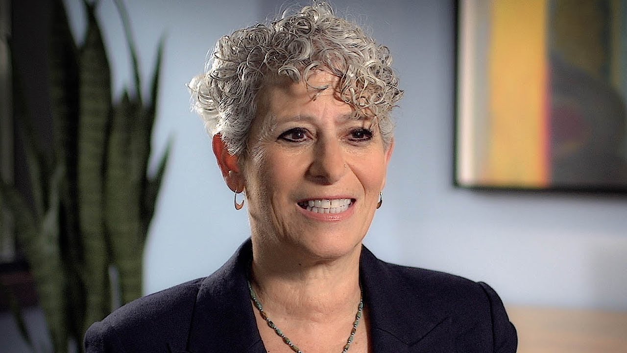 Renee Segal | EVOLVE THERAPY | Minnesota Couples Counseling - YouTube