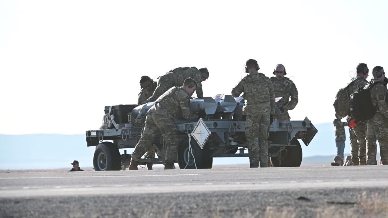 Exercise Agile Chariot A-10 Thuderbolt II - YouTube