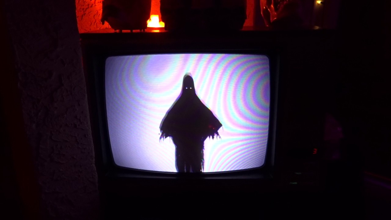 Halloween Haunted TV Prop - YouTube