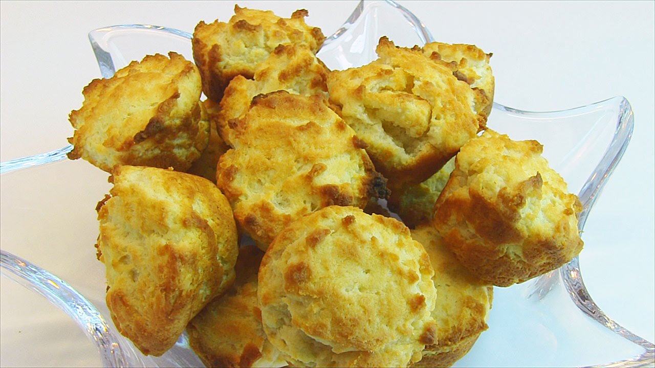 Betty's Cream Cheese Mini Biscuits (Only 3 Ingredients!) - YouTube