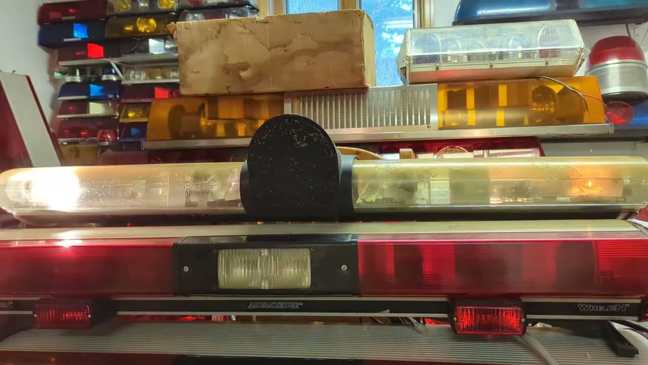 Federal Signal Smart JetSonic Lightbar - YouTube