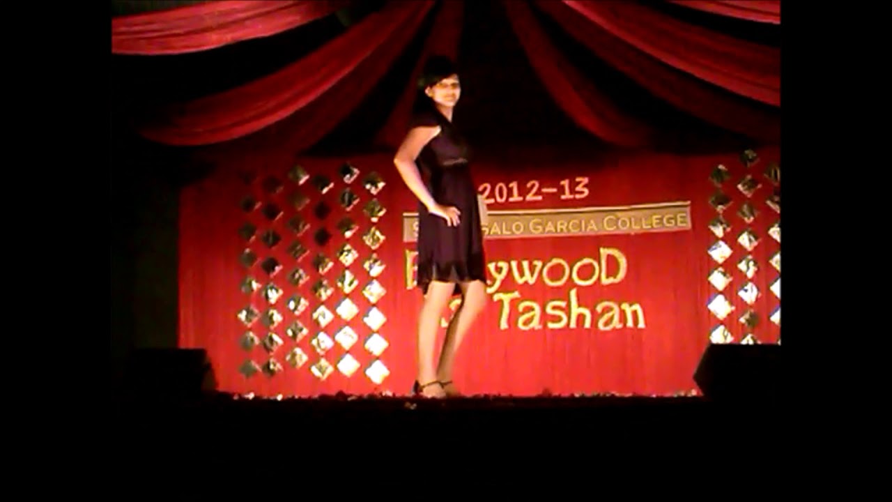 Award winning Fashion Show, Theme - Bollywood - YouTube