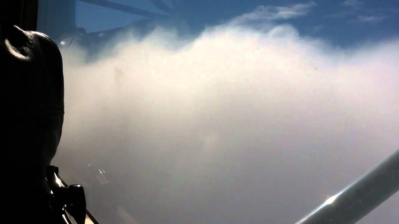 Back seat of a C172 - YouTube