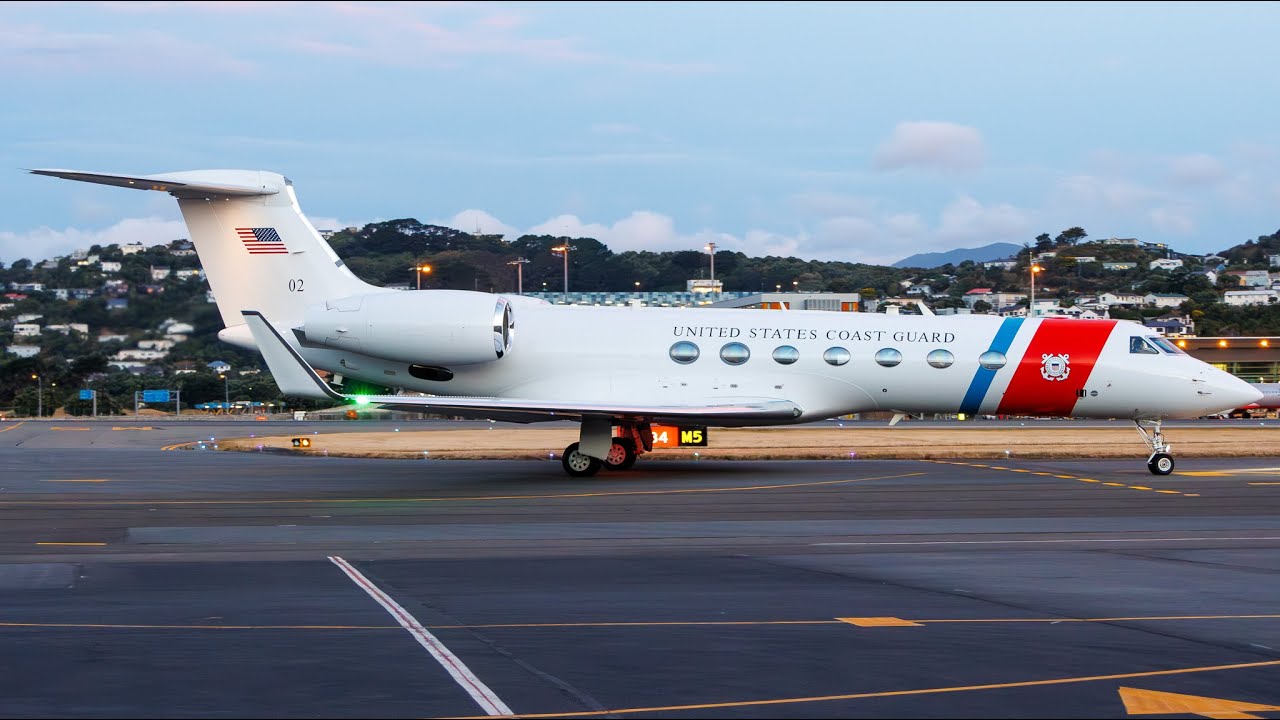 Very Rare United States Coast Guard C-37B Landing at Wellington Airport ...