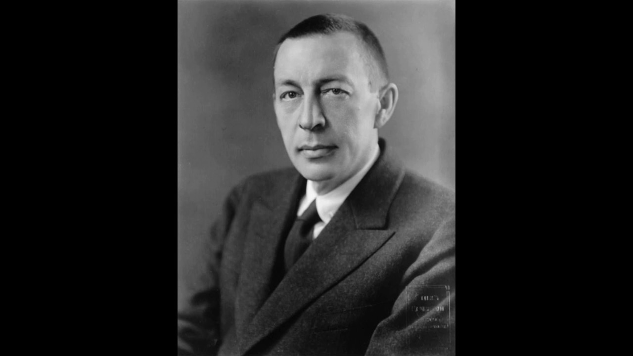 Gordon Fergus-Thompson plays Bach-Rachmaninoff - Suite in E (BWV1006 ...