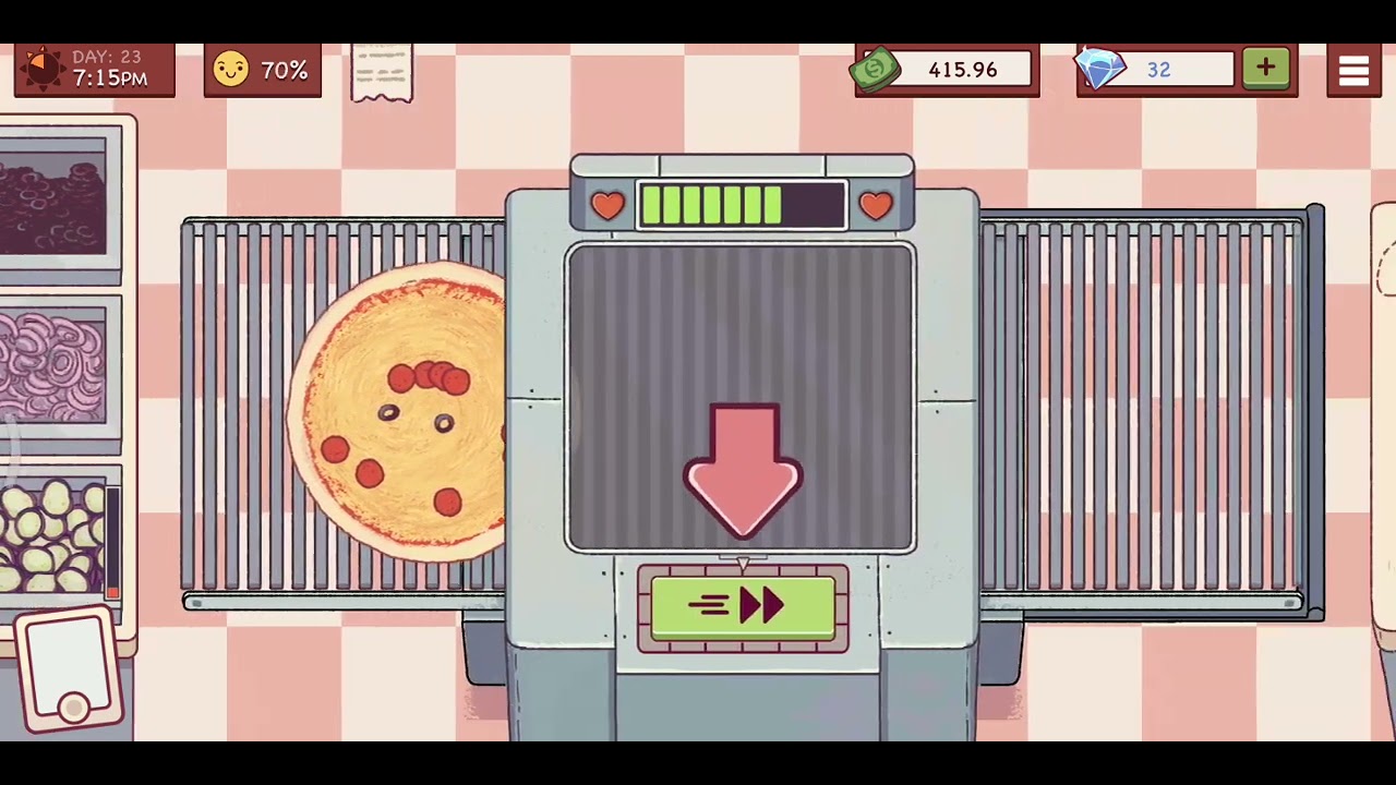 Good pizza great pizza 🍕 lady smaily pizza - YouTube