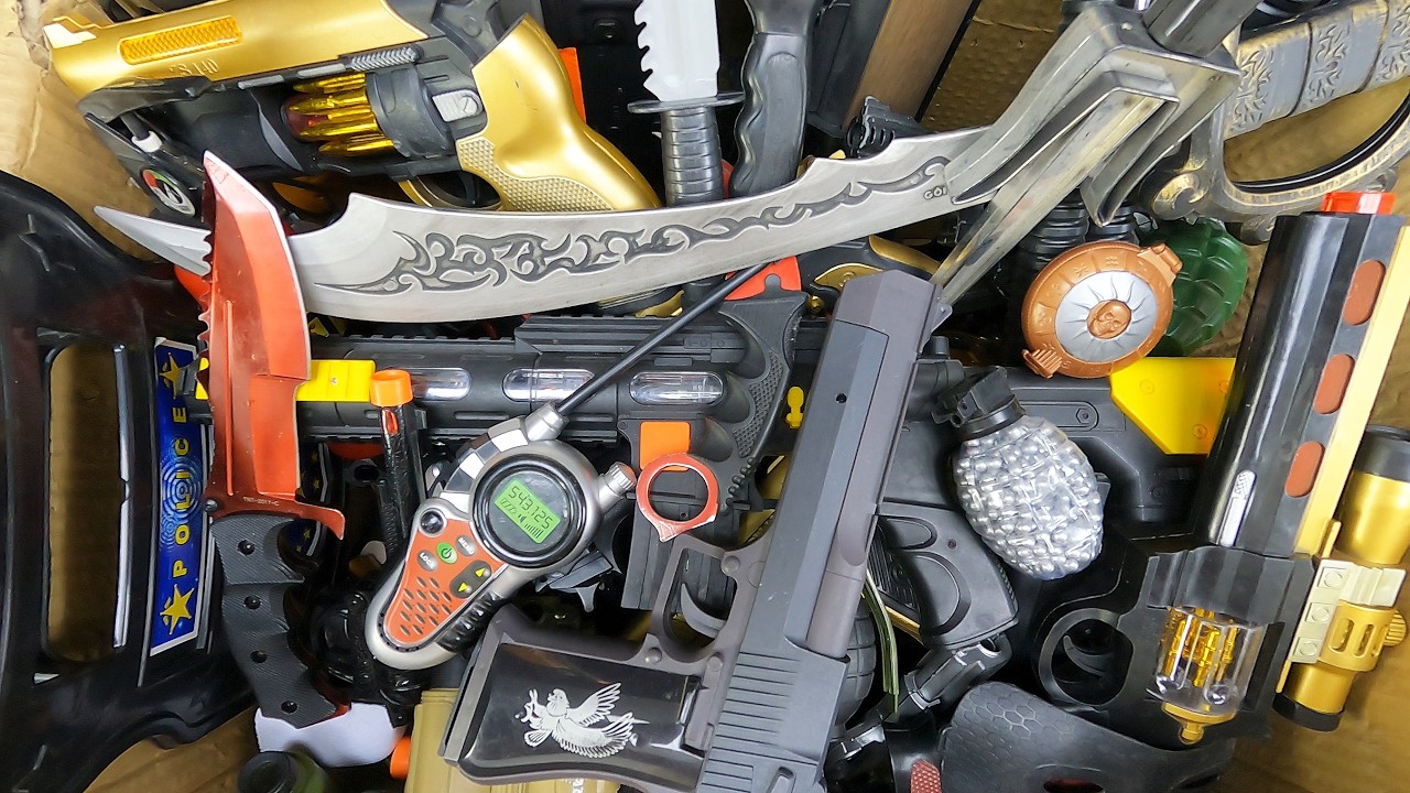 Giant Box of Weapons! 🔥 Endless Guns, Rifles & Tactical Gear! 🎯 - YouTube