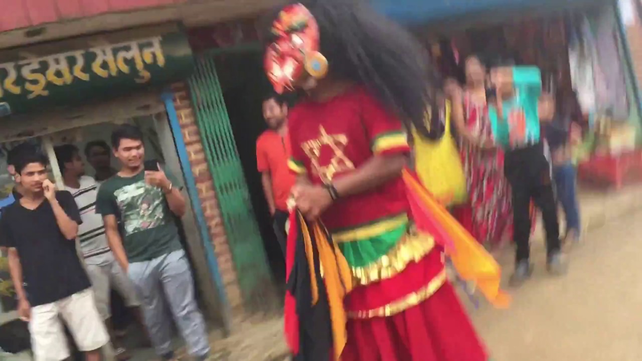LAKHEE NAACH AT GODAMCHAUR - YouTube
