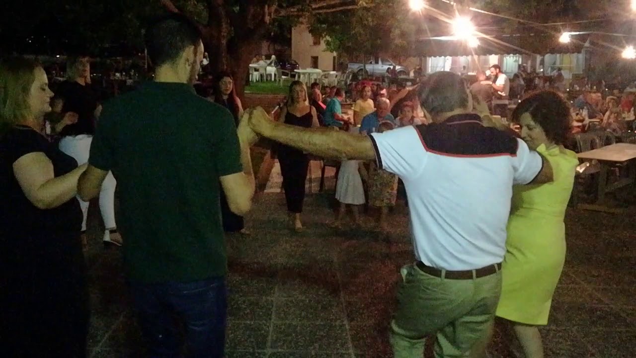 ΜΙΑ ΚΥΡΙΑΚΙΤΣΑ ΒΑΓΓΙΩ'Μ ΤΟ ΠΡΩΙ - ΑΓΓΕΛΗΣ & ΠΕΓΙΟΣ - YouTube