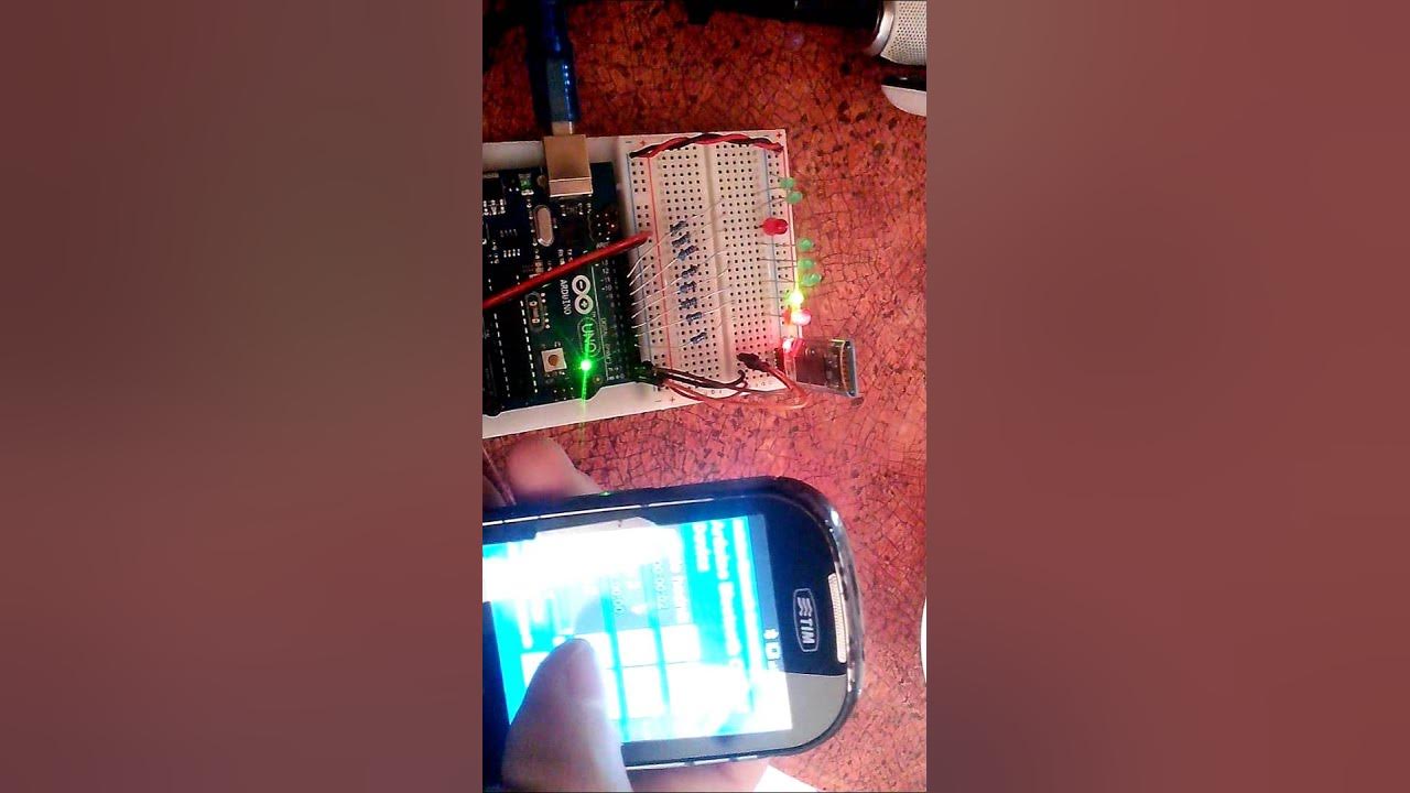 Android control Arduino MCU via bluetooth - YouTube