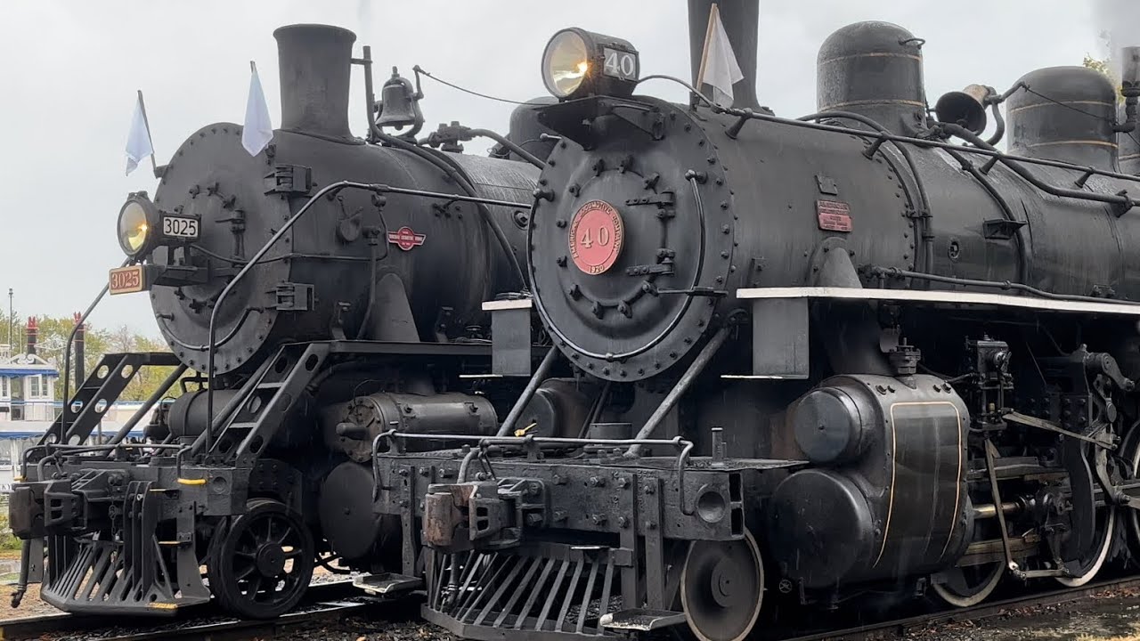 The Valley Railroad, New Haven 3025, #40 and 0902 - YouTube