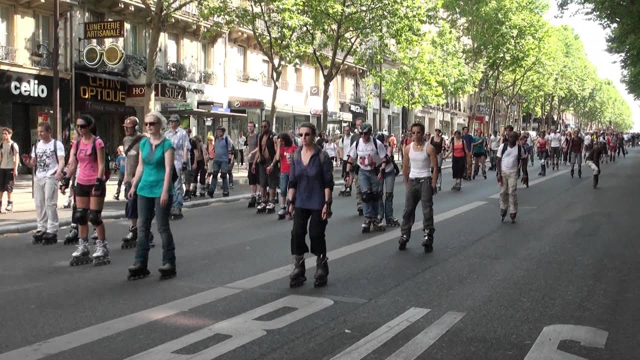 Sunday Rollerblade Rally in Paris - YouTube