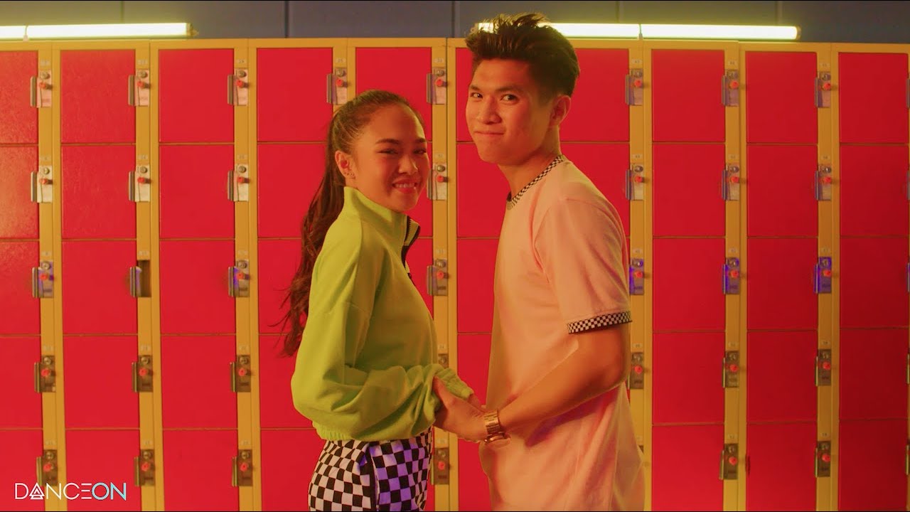 AC Bonifacio "Slide Into My DM" Dance Video - Morgan Weske & Gabe De ...