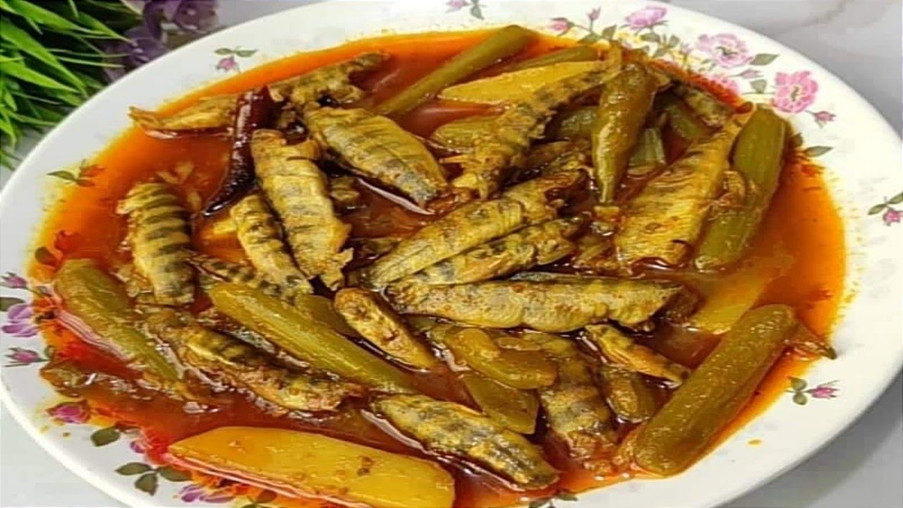 বৌ,বেতরঙ্গি বা রানী মাছ এভাবে খেয়ে দেখুন অসাধারণ লাগে।বউ/রানী মাছের ...