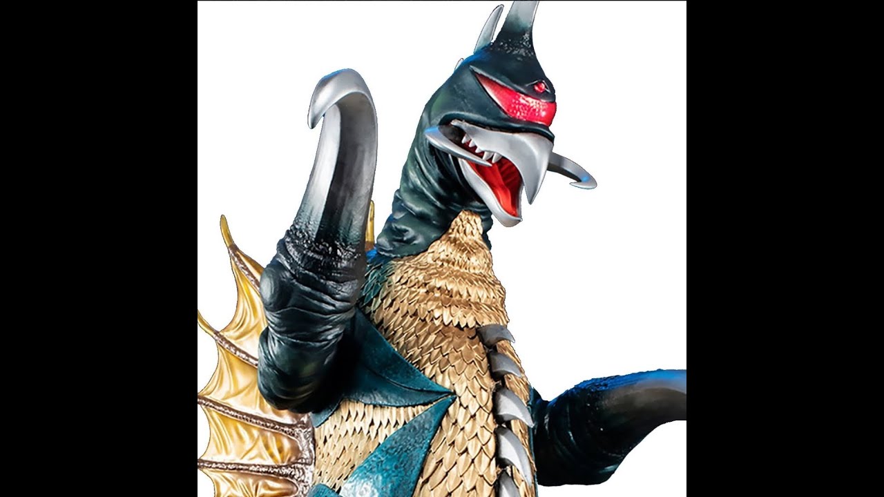 Godzilla Gigan 1972 Ultimate Article Monster Series Statue - YouTube