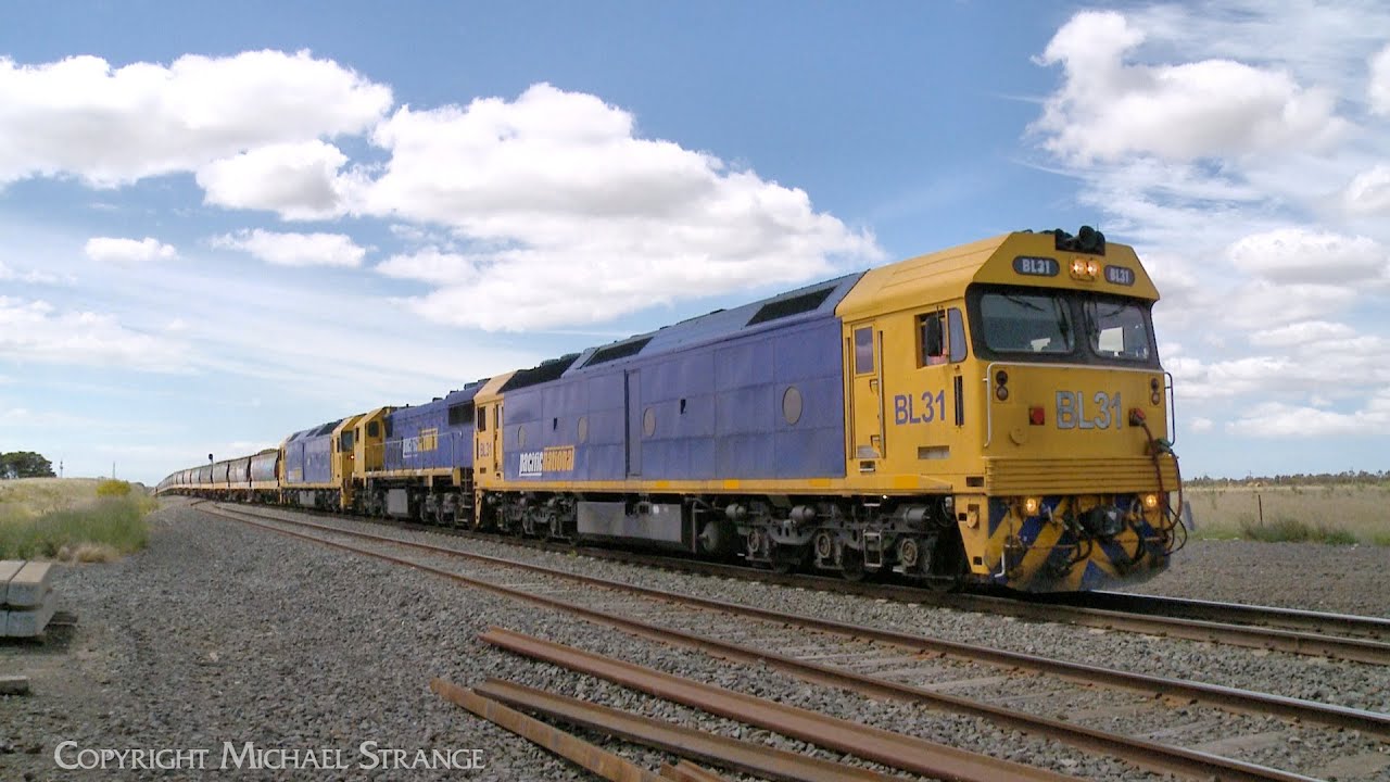 7731V Pacific National Grain Train With BL31,X50 & G527 Arrives At ...