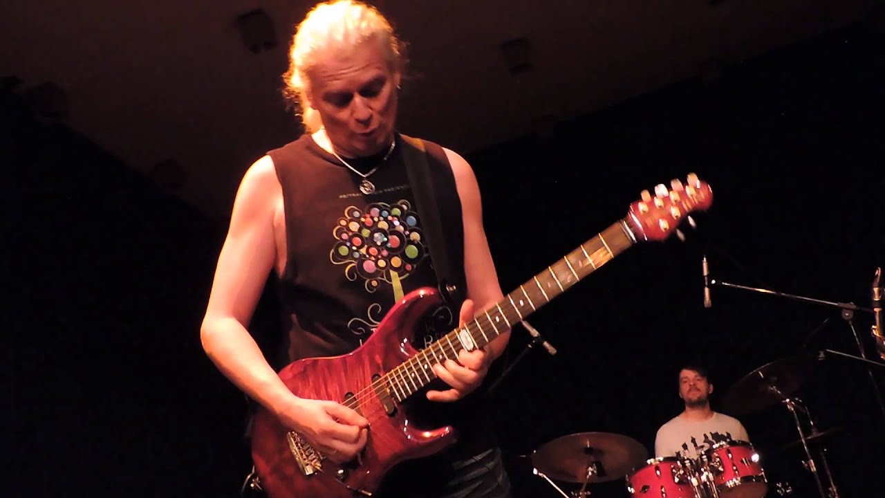 Mits Jazz Band feat. István Alapi - From Mother - YouTube