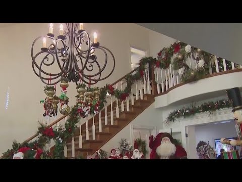 Christmas decor take down: When should you remove your decor? - YouTube