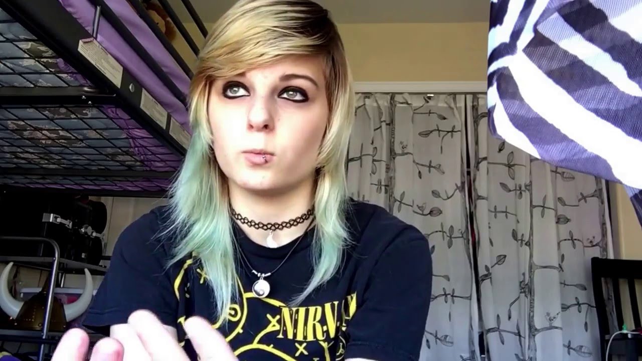 I used the men's bathroom! |Haleigh Johnson| - YouTube