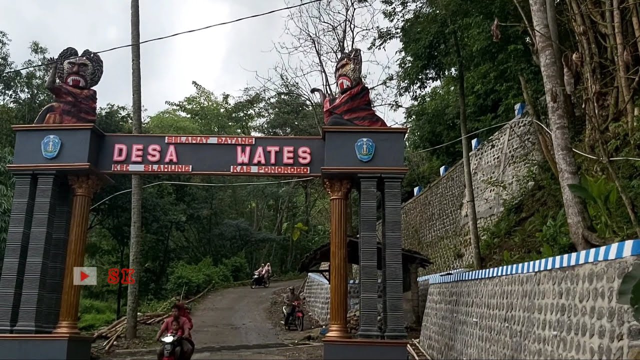 Menelusuri jalan paling exstrem di desa wates slahung - YouTube
