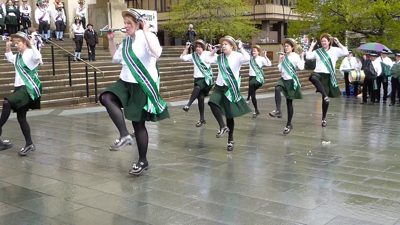 Silkstone Greens dancing at Five Rivers Morris 10th Anniversary - YouTube