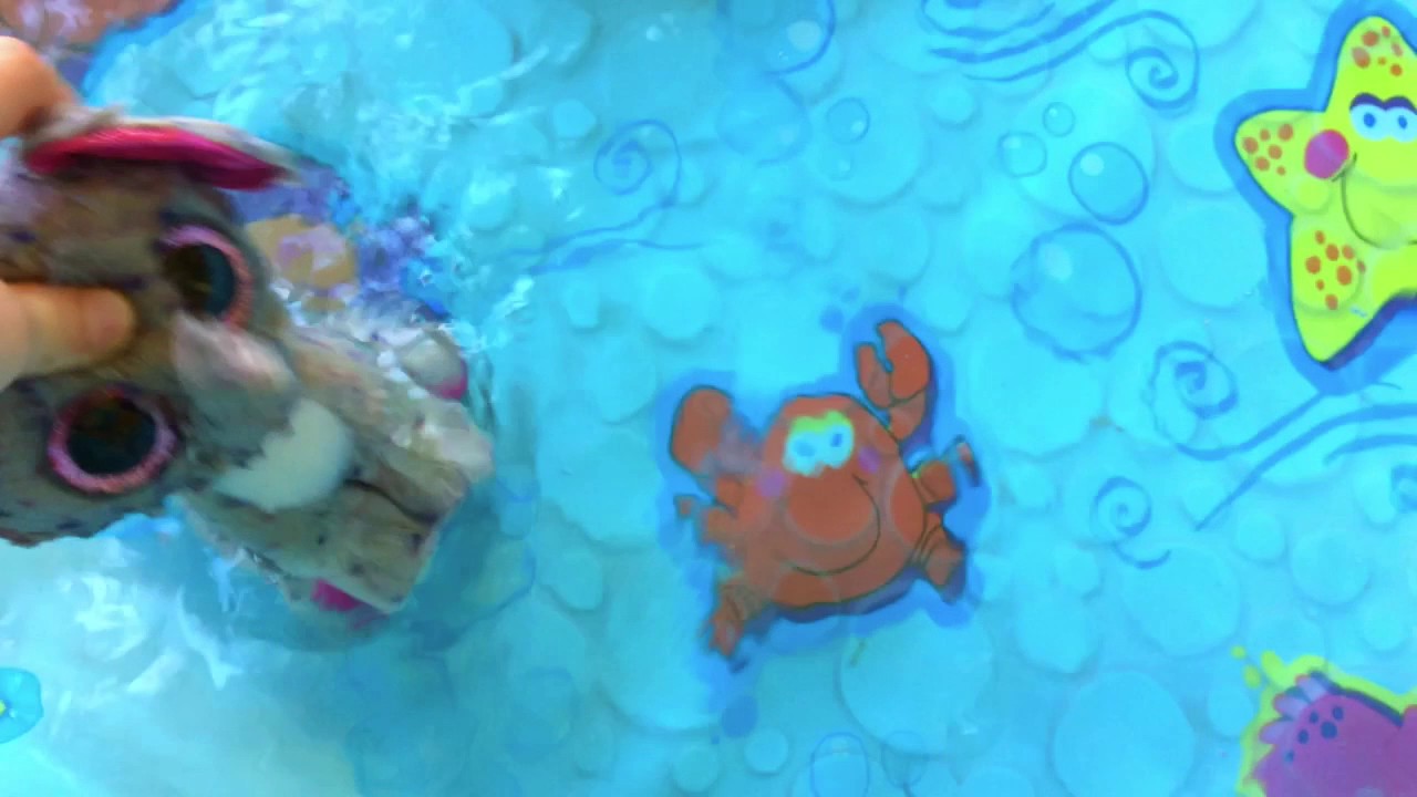 Beanie boos go to the pool!~Beanie Boos For Days - YouTube