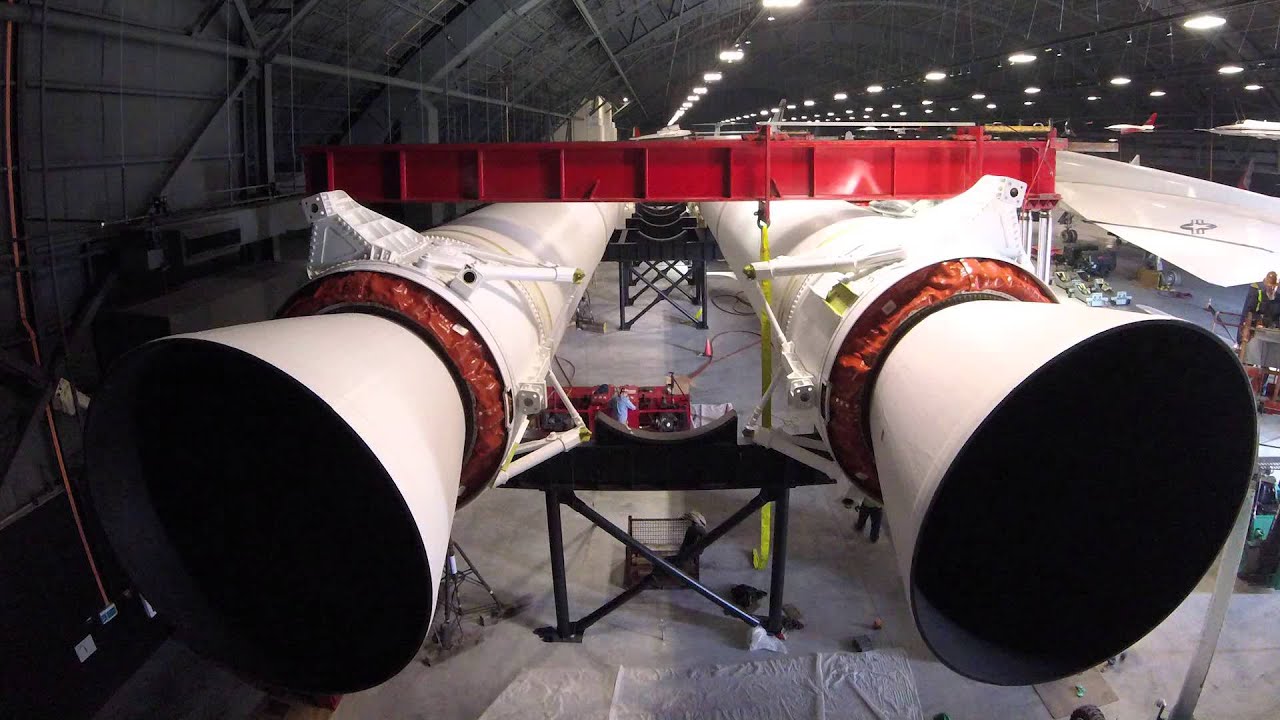 Titan IVB-Lift Time-Lapse Part 1 - YouTube