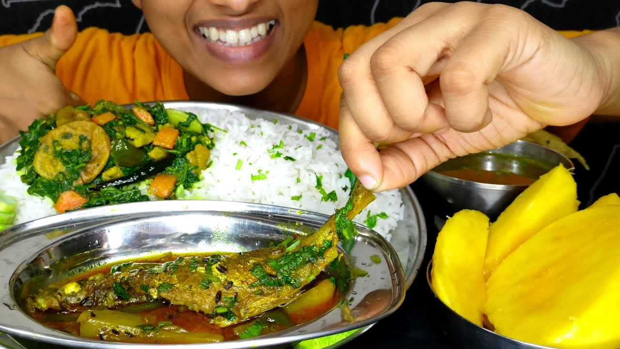 EATING AILA FISH CURRY PALONG SHAK GHONTO RICE WITH MANGO। EATING SHOW ...