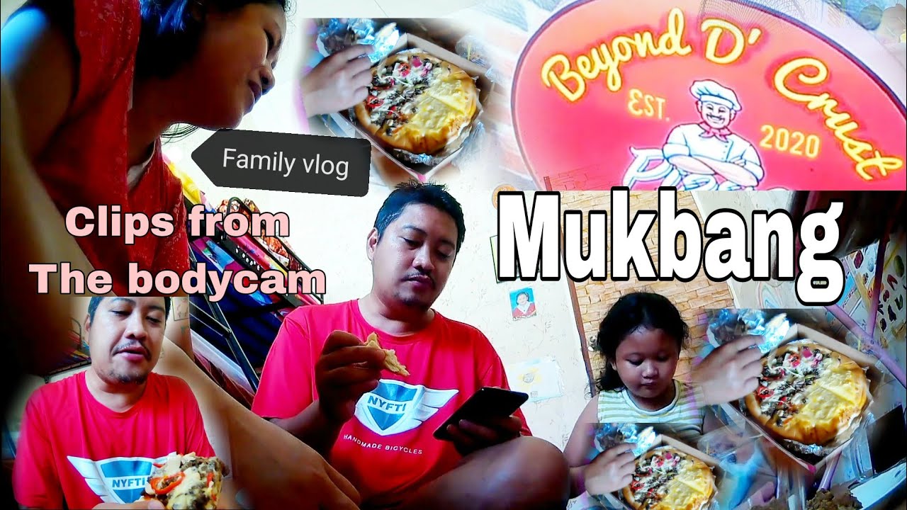 Pizza Burger @Beyond D Crust - YouTube